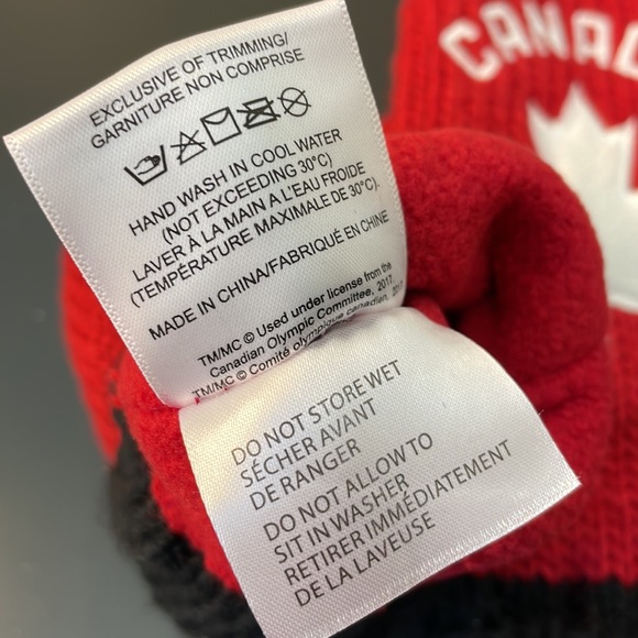 Hudson'S Bay | Accessories | Canada Redmitten Day Hbc 28 Olympics Team ...